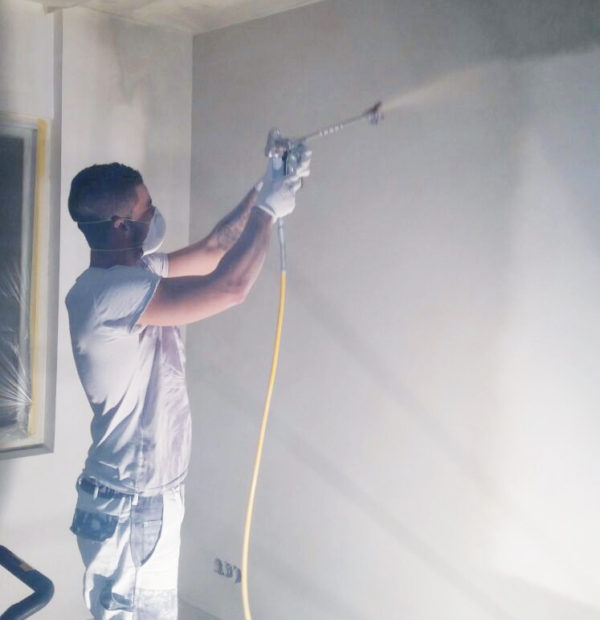 Latex spuiten – Stukadoorsbedrijf van Es